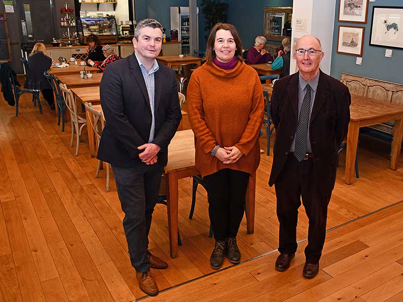 St David’s Hospice to run Oriel Môn café